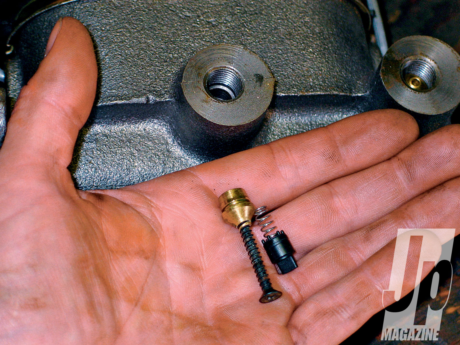 How Much Pressure Does A Master Cylinder Make 